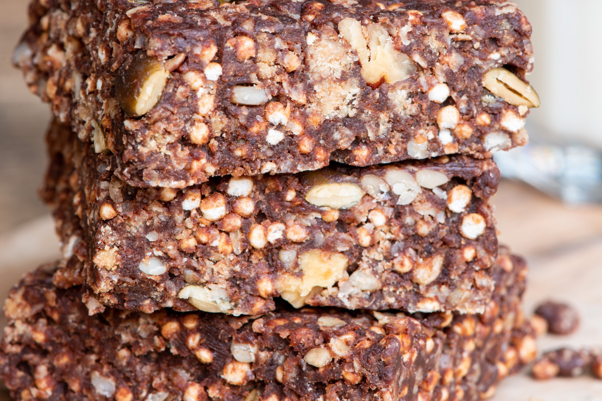 Not-naughty Chocolate Fridge Cake - Hodmedod's British Wholefoods