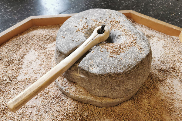 Mill It Yourself: a history of home milling - Hodmedod's Wholefoods